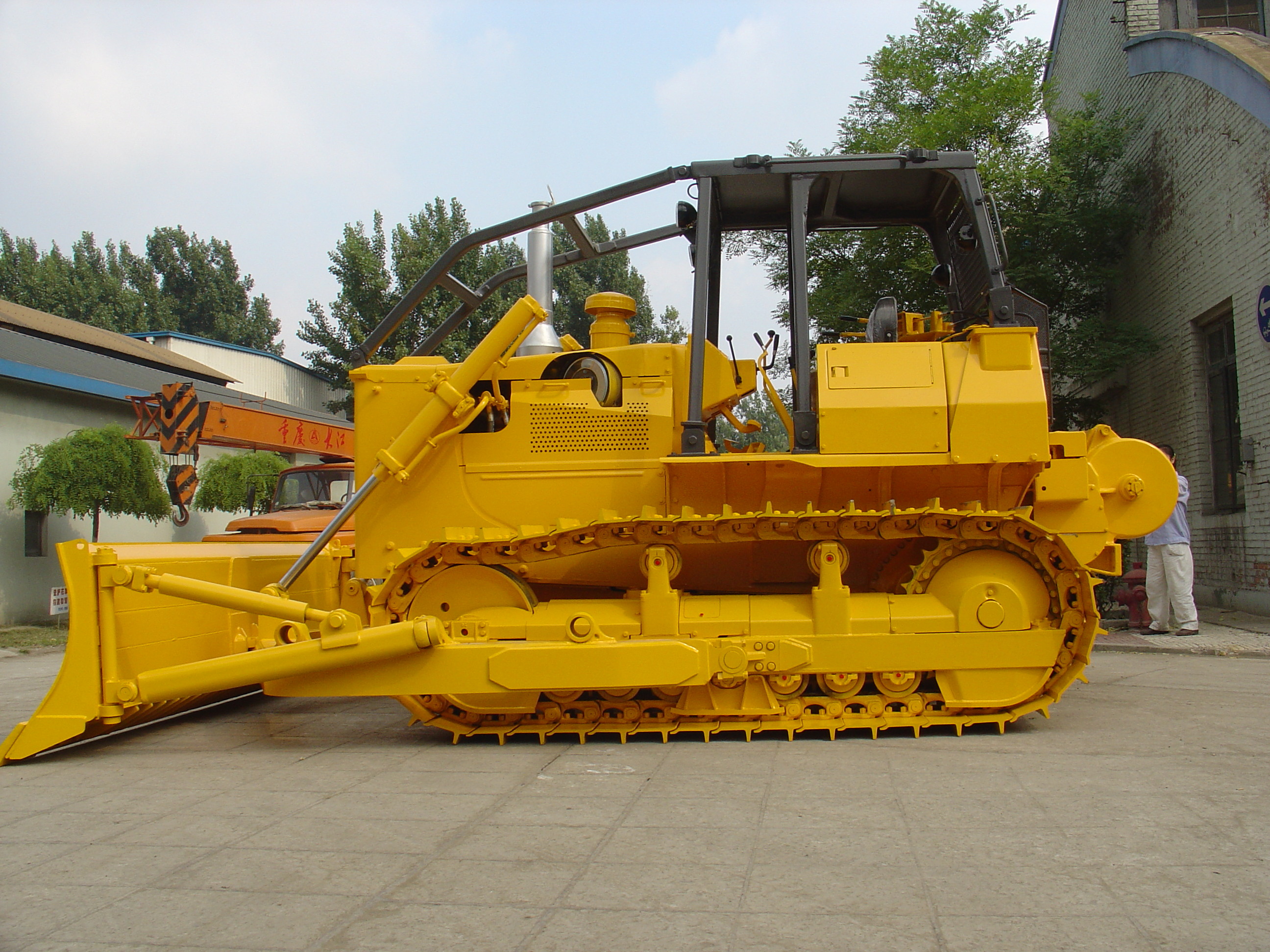 komatsu SD180 bulldozer 180hp crawler bulldozer with ROPS cabin ...